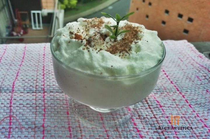 How to make Meringue Milk Recipe (Quick and easy)